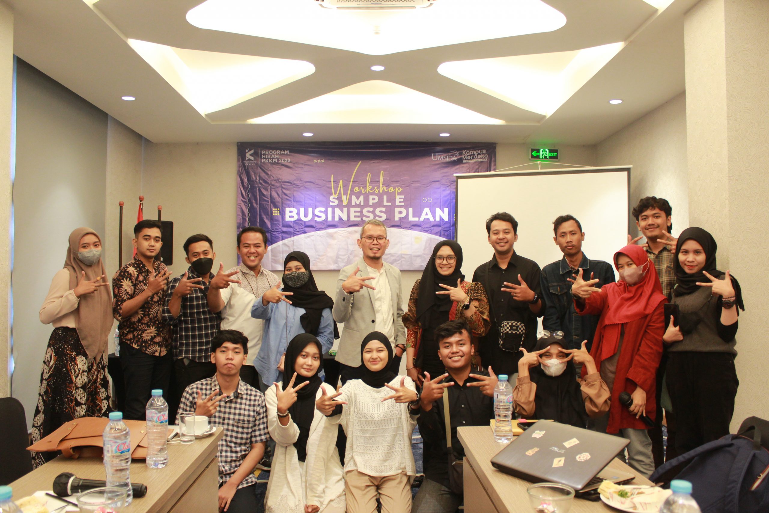 Guna Memaksimalkan Bisnis Mahasiswa, Ikom Adakan "Workshop Simple ...