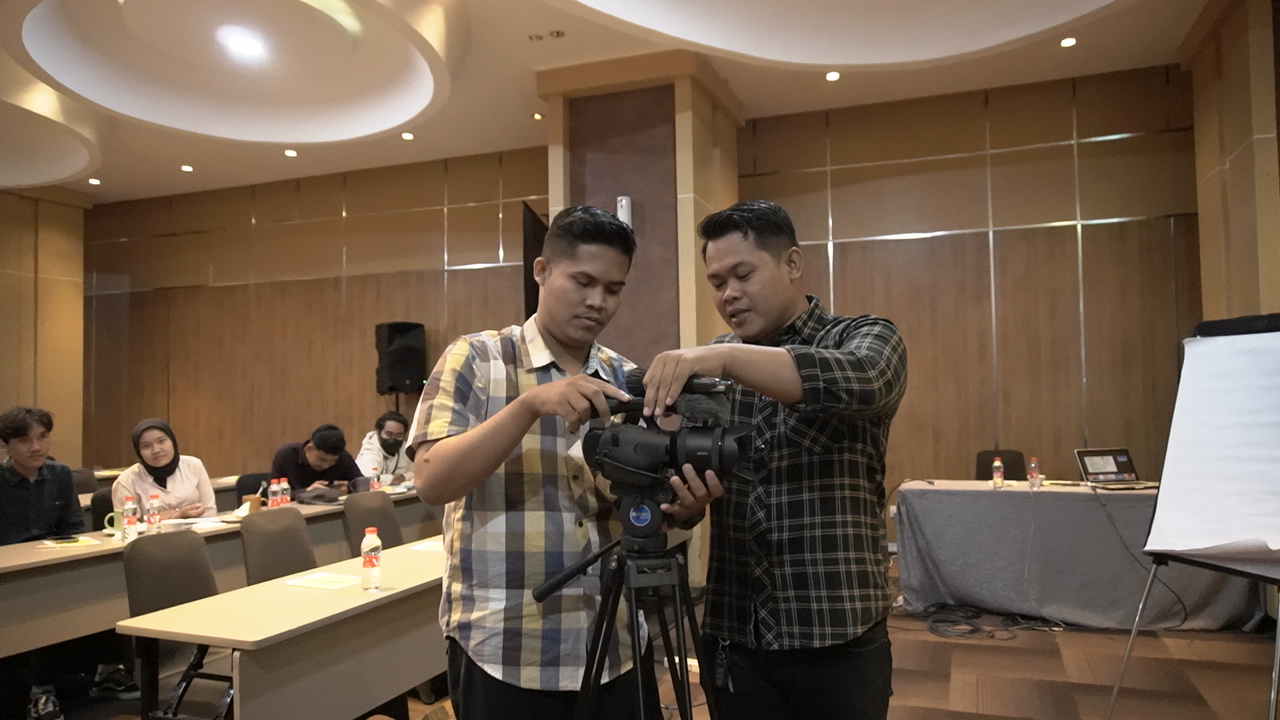 Olah Skill di Bidang Broadcasting, Ikom Adakan Workshop Soft Skill ...