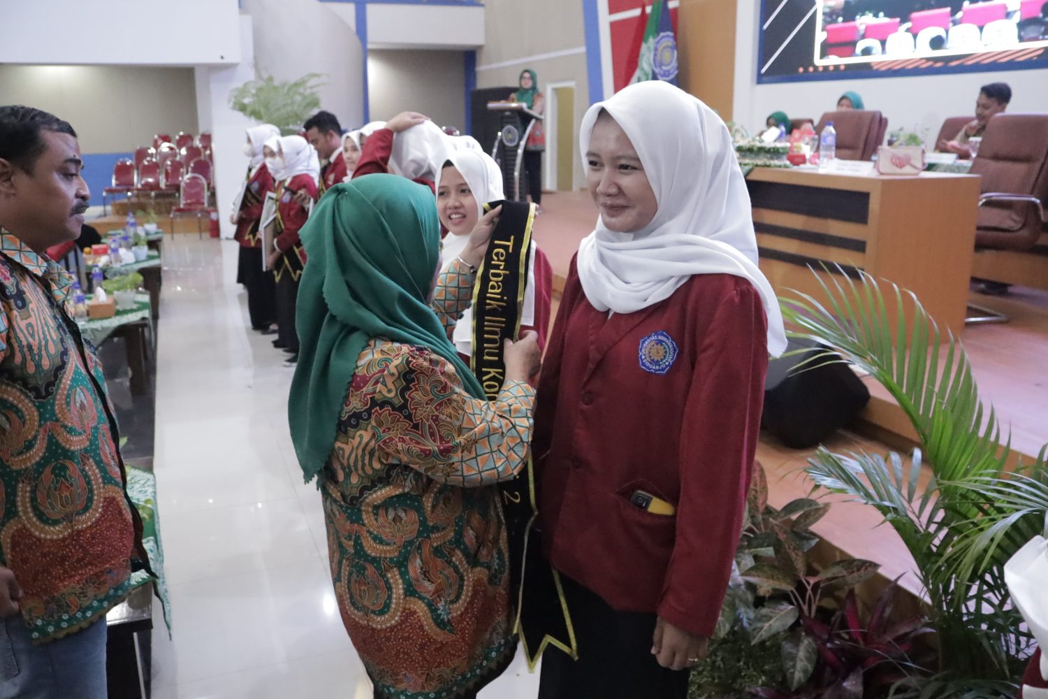 Pelaksanaan Yudisium XXXVIII Fakultas Bisnis Hukum dan Ilmu Sosial - Ilmu Komunikasi