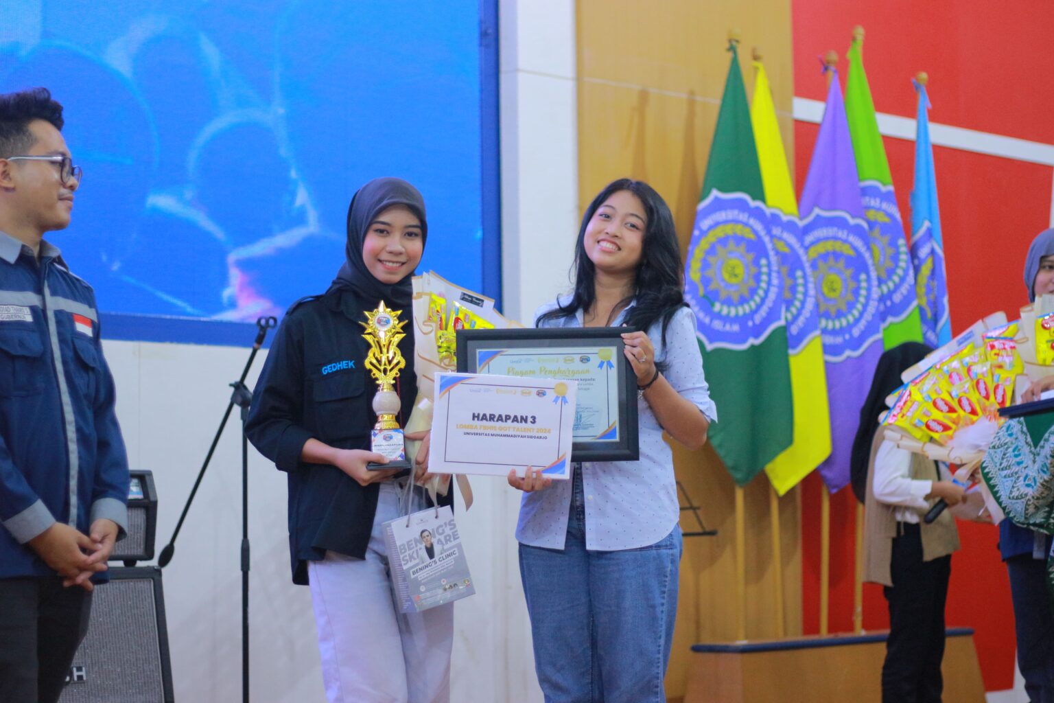 Mahasiswa Ikom Umsida Unjuk Bakat pada FBHIS Fest 2024