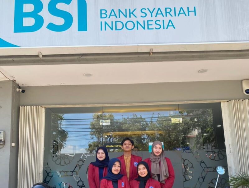 5 Mahasiswa Ikom Umsida Ikuti Magang di Bank BSI, Dapatkan Pengalaman ...