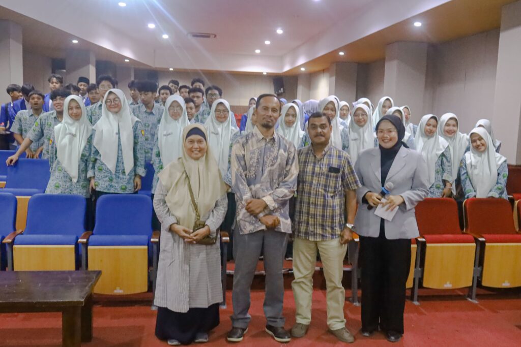 Sorot Etika Bermedia Sosial, PSPKM Umsida Gelar Workshop 1